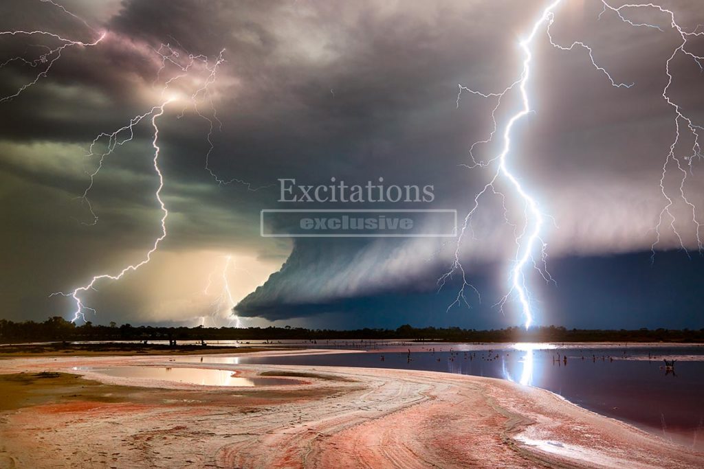 Thunderstorm safety for photographers - Outback Photography
